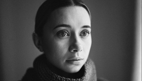 Olesya Rulin Photo Shoot